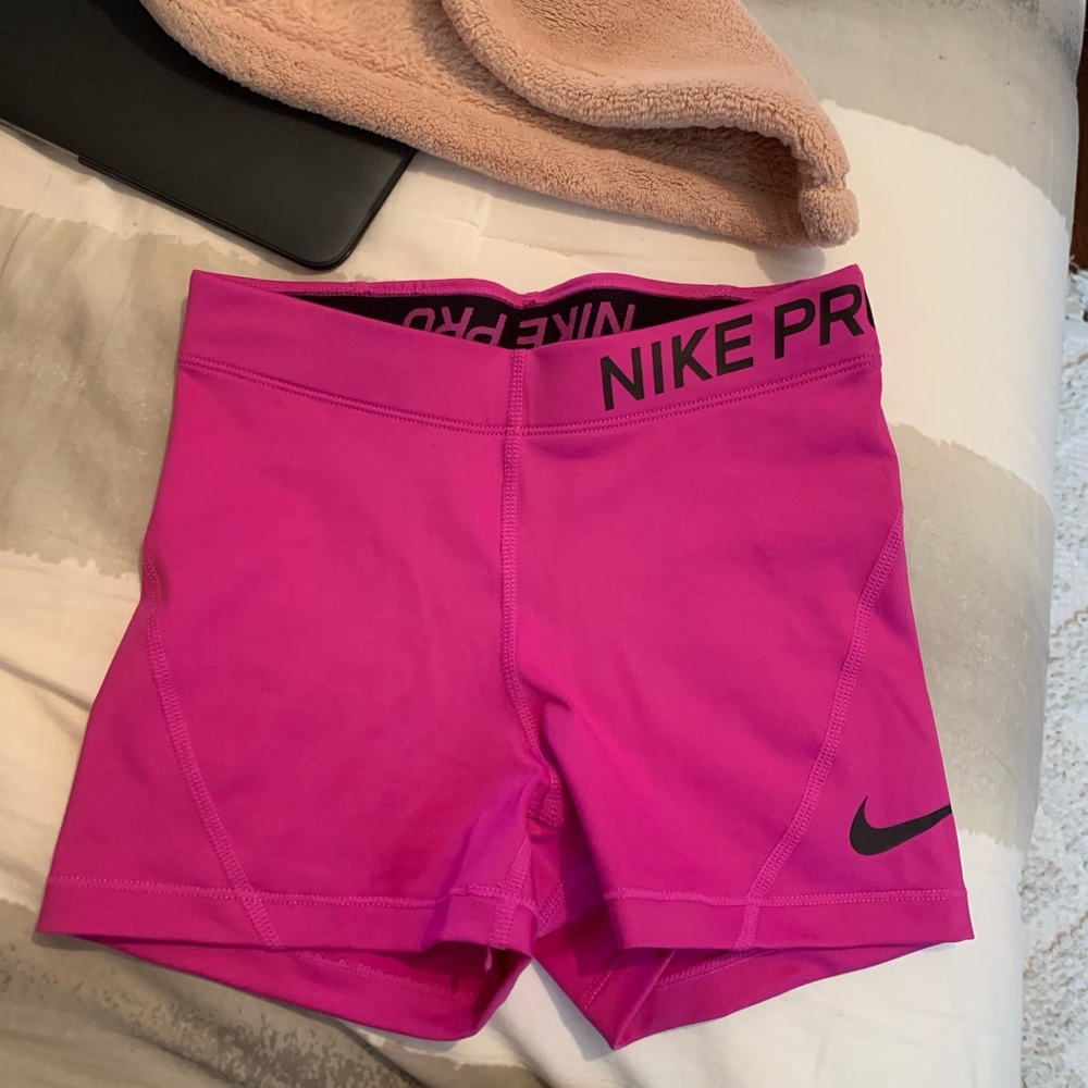 Rare Nike Pros - Gem